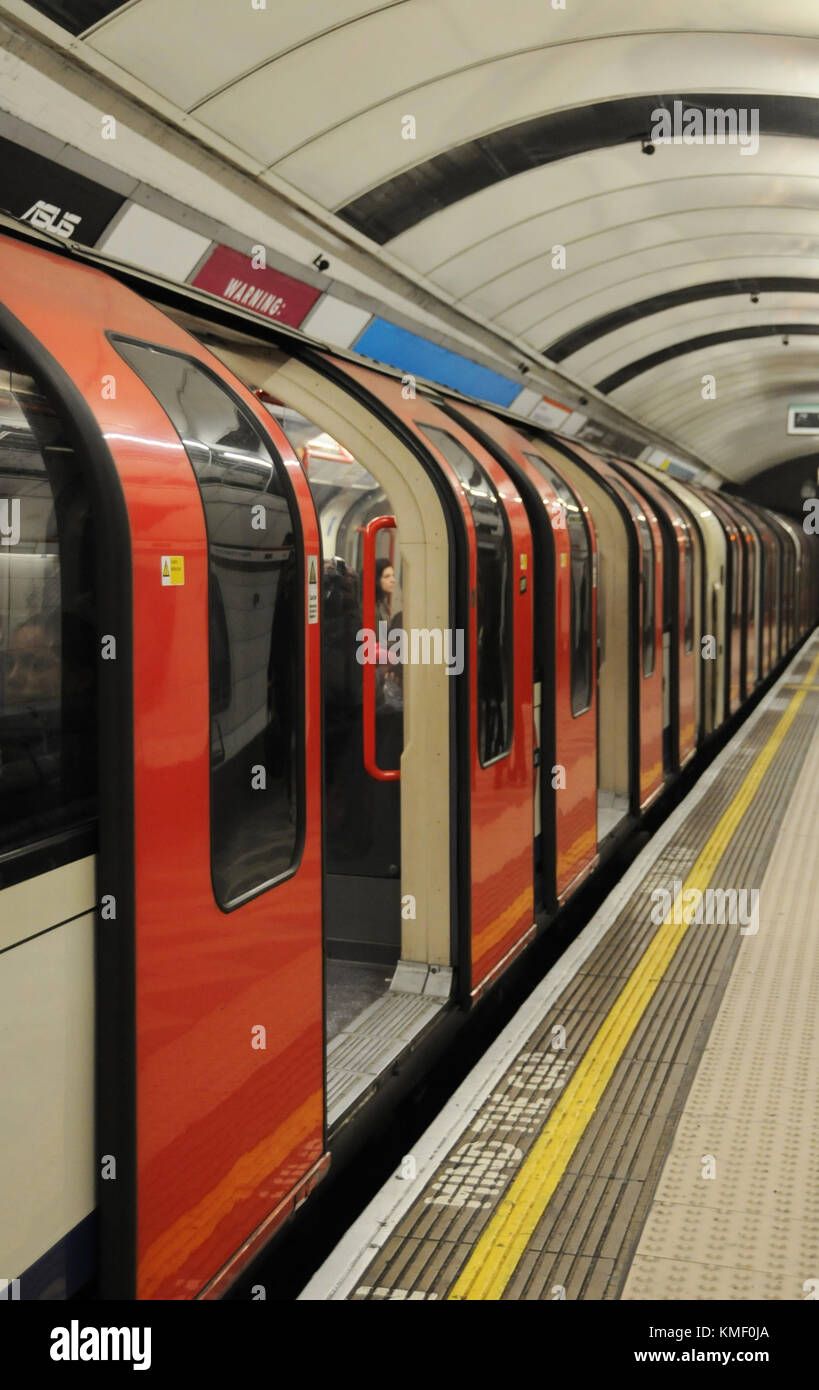 Commuters on the Central line, London Underground Stock Photo - Alamy