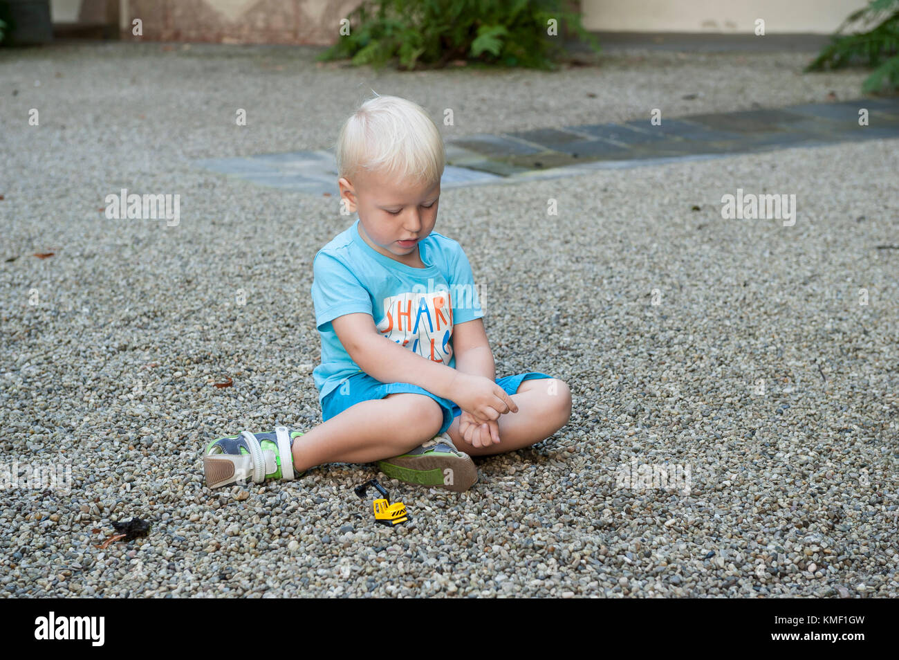 Three year old playing hi-res stock photography and images - Alamy