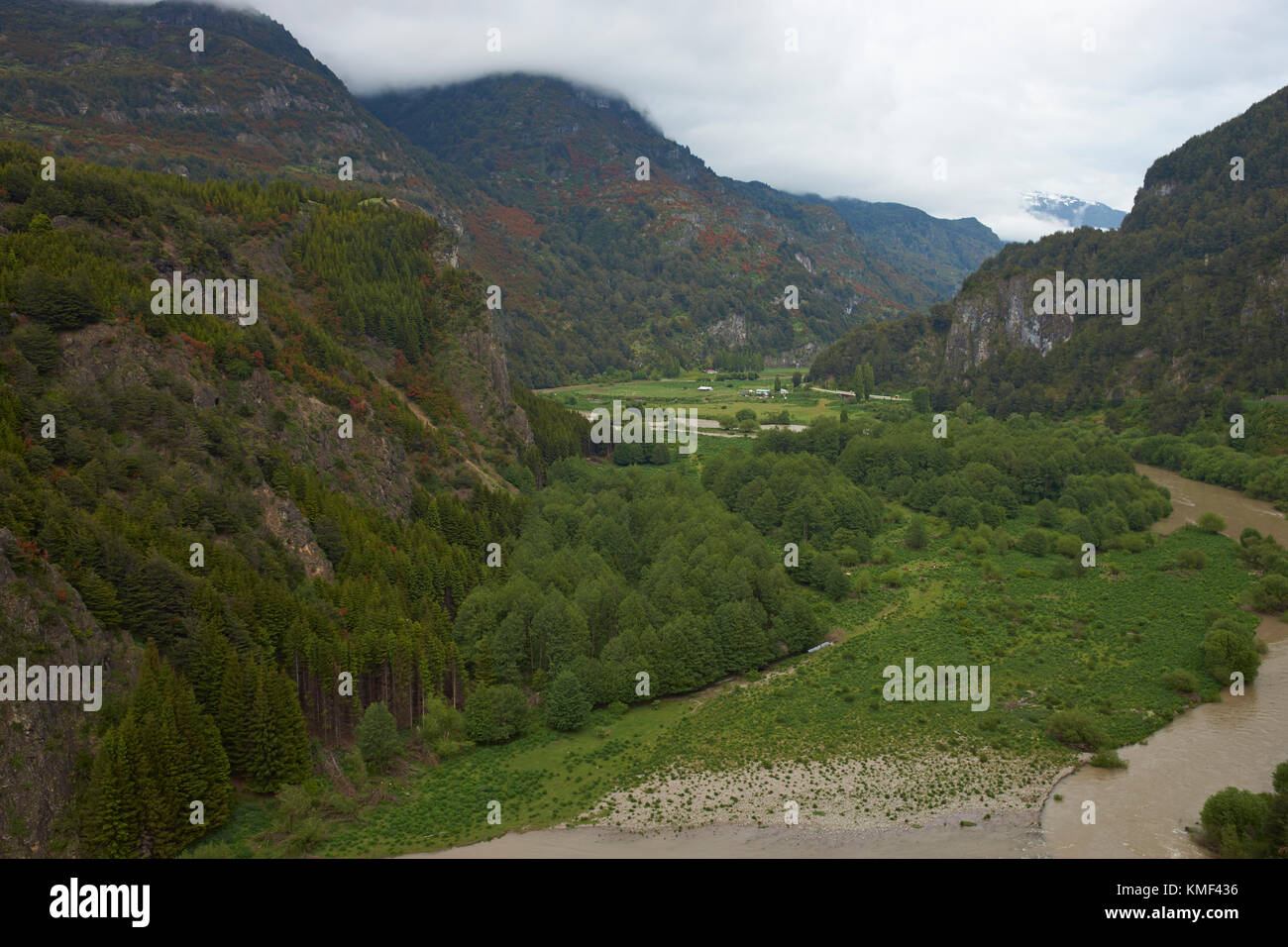 Simpson River Valley High Resolution Stock Photography and Images - Alamy