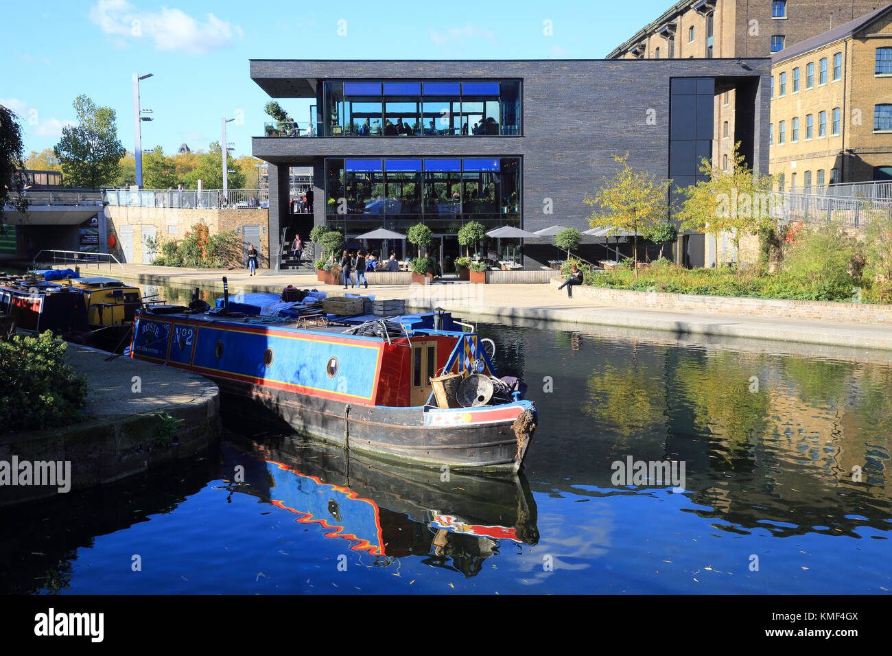 The Lighterman restaurant on Regent's Canal, at Kings Cross, in north ...