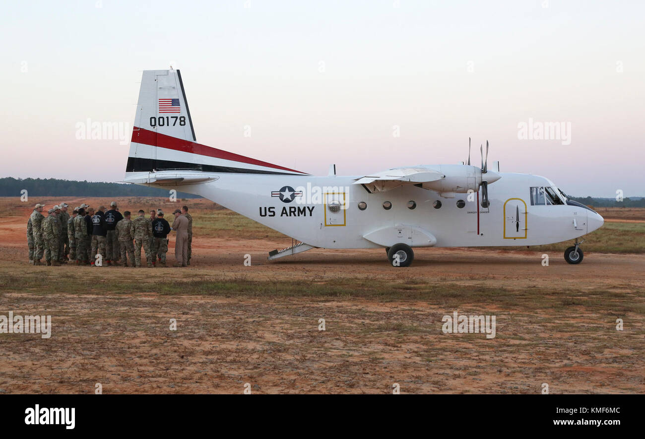 U.S. Army Jumpmasters, with 528th Sustainment Brigade (Special ...