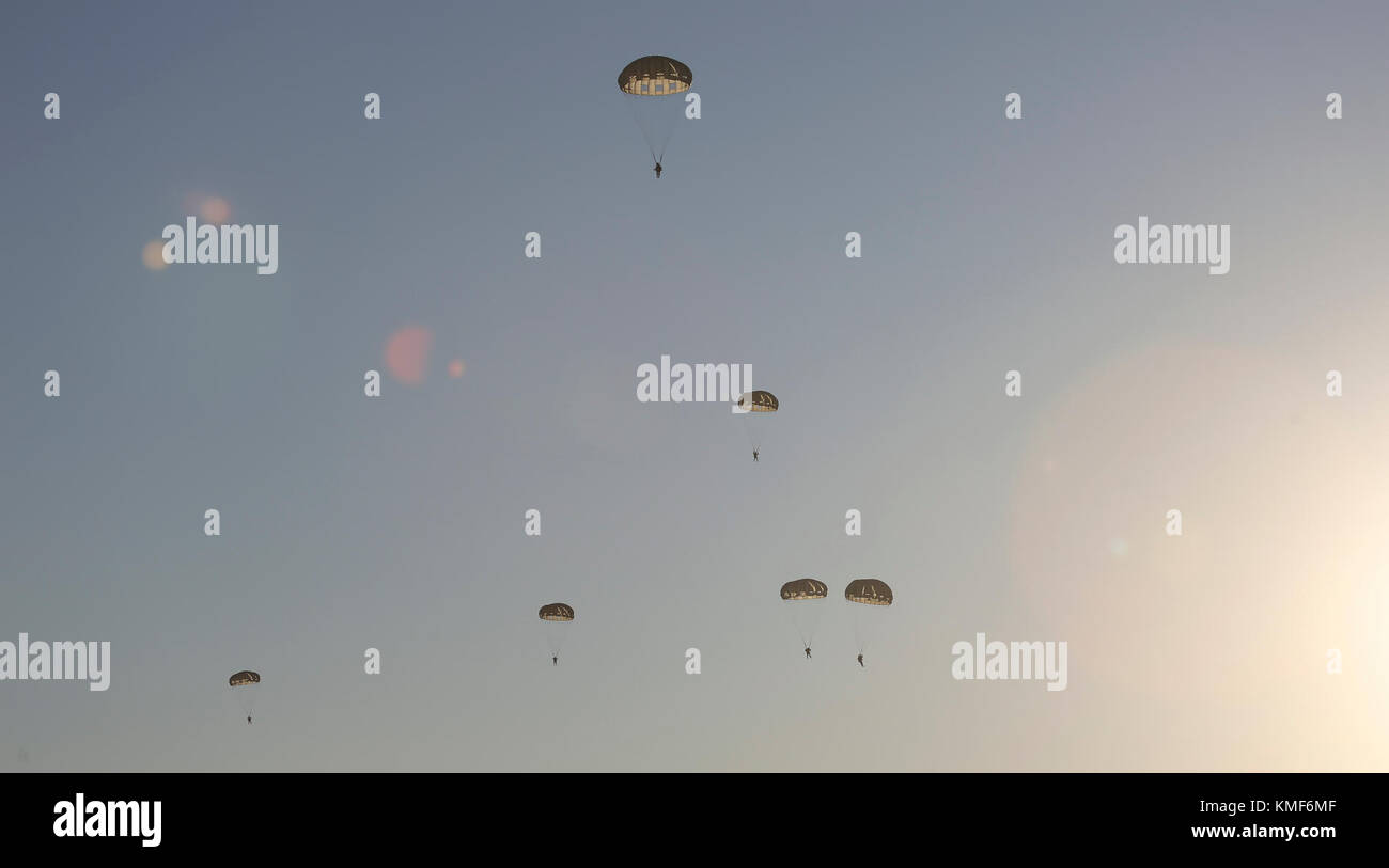 U.S. Army paratroopers, with 528th Sustainment Brigade (Special ...