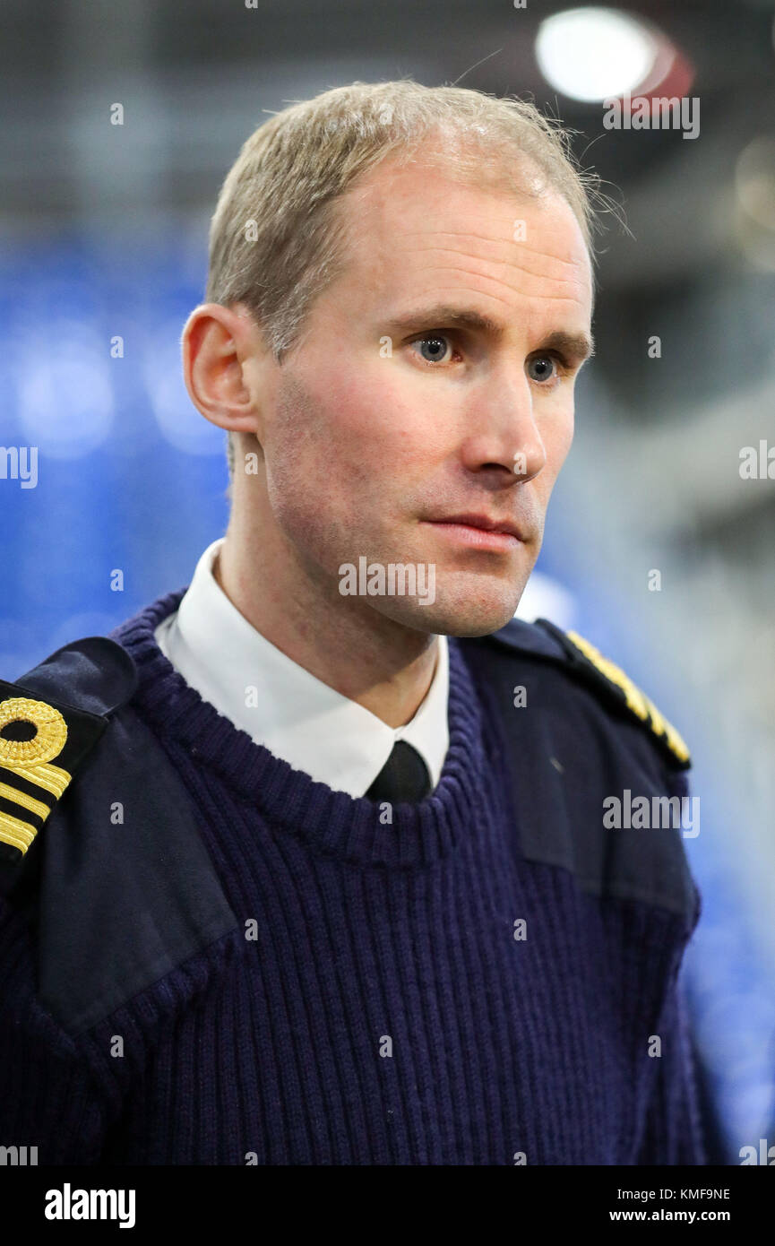 Royal Navy Lieutenant Commander Nick Leeson onboard HMS Queen Elizabeth ...