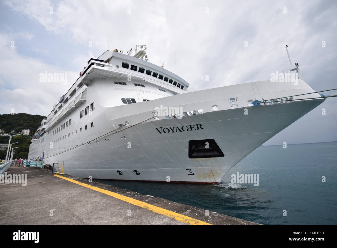 Cuise ship Voyager in Ocho Rios, Jamaica, Caribbean Stock Photo - Alamy