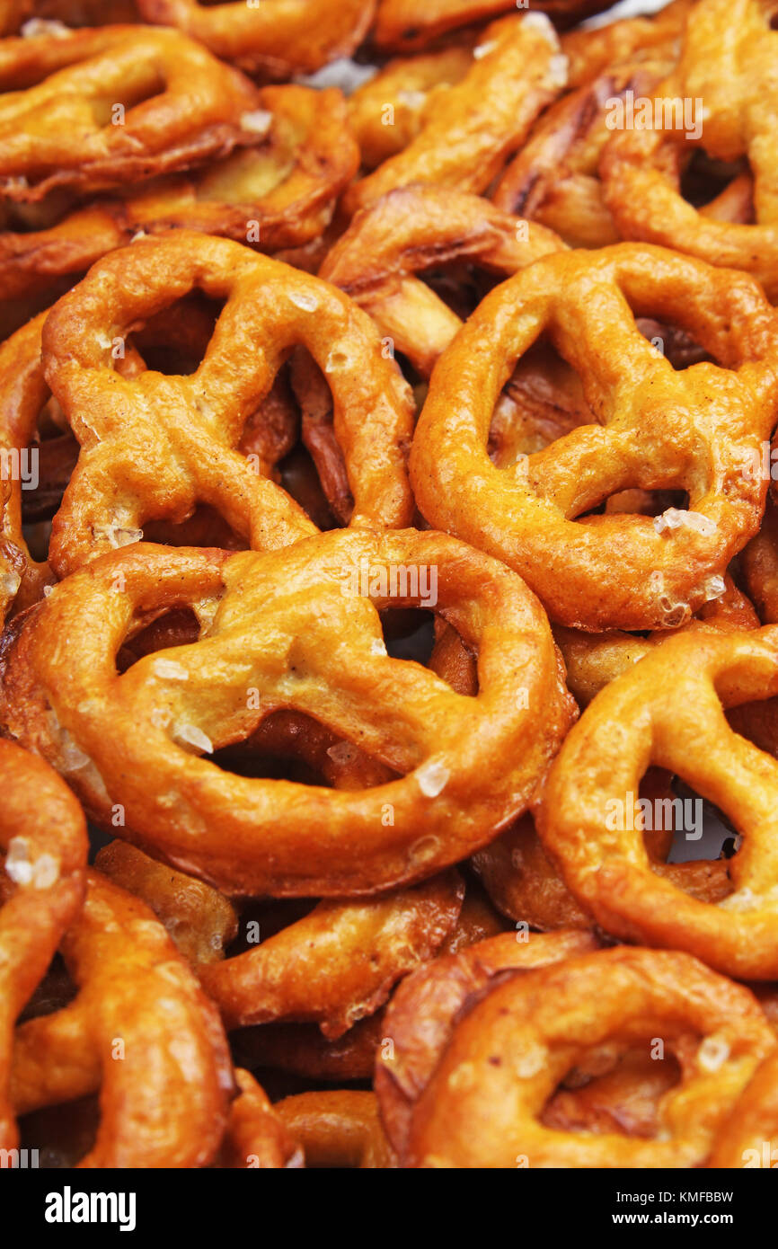 Pretzel shaped bread sticks cracker texture pattern. Salted pretzels ...