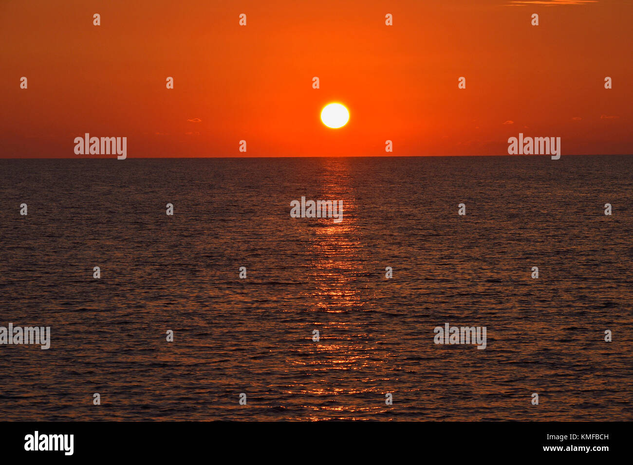 Beautiful sunsets paphos cyprus setting hi-res stock photography and ...
