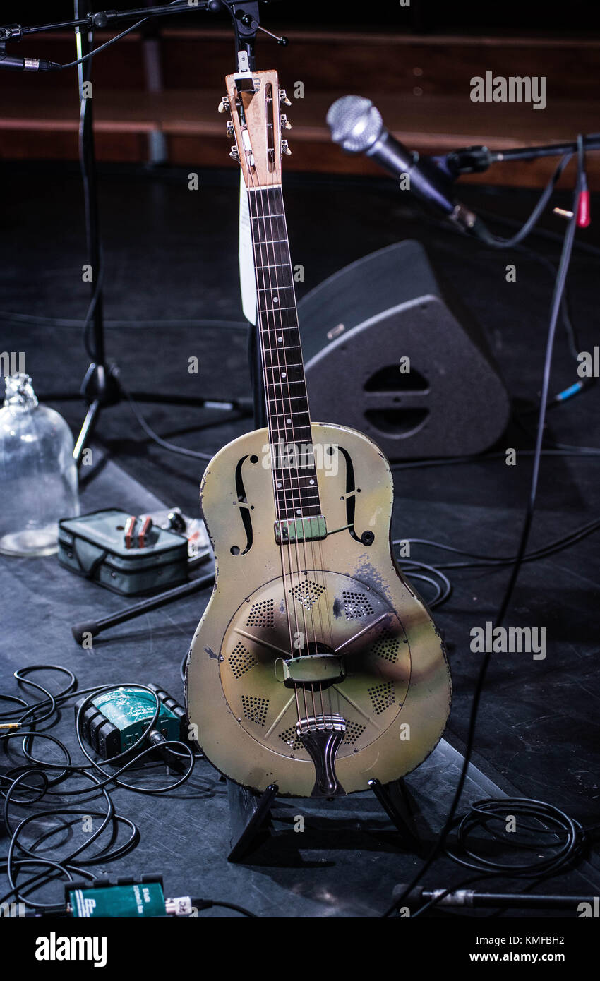 Mud In Your Ear Stock Photo - Alamy