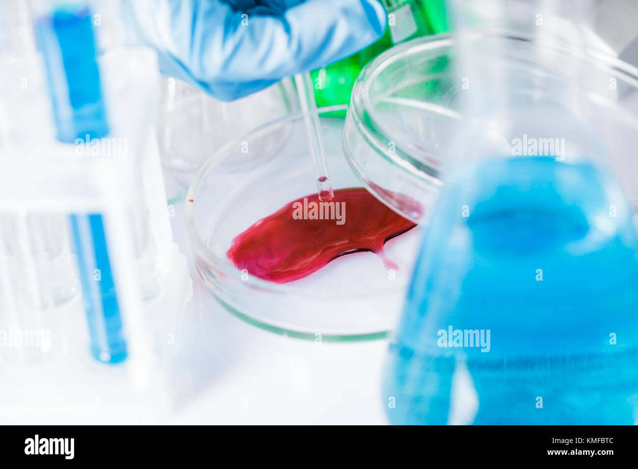 Diffusion Experiment High Resolution Stock Photography and Images - Alamy