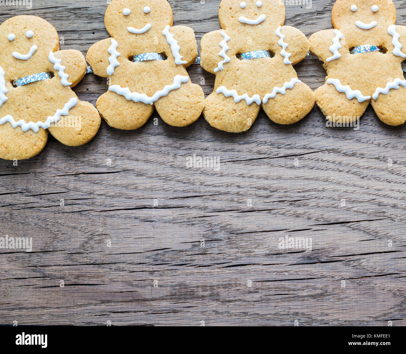 Gingerbread men garland Stock Photo - Alamy