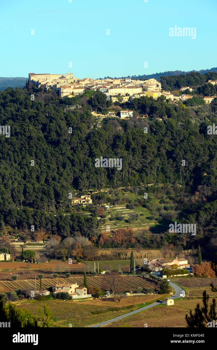 Provence landscape : hills and vineyards, view from Castellet, France ...