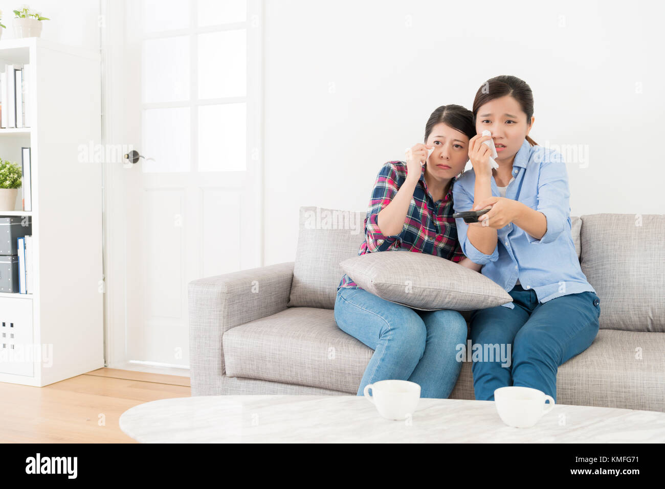 Friends television show couch hi-res stock photography and images - Alamy