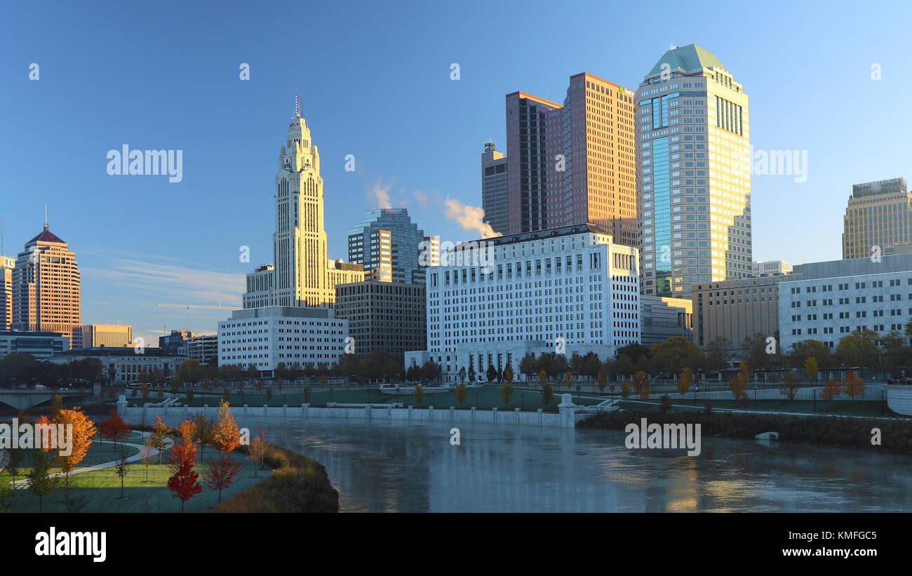 The Columbus, Ohio skyline on a beautiful morning Stock Photo - Alamy