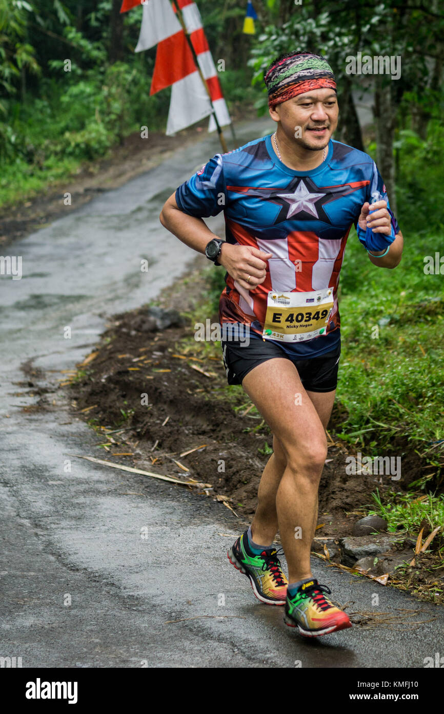 Captain America on Marathon Stock Photo - Alamy