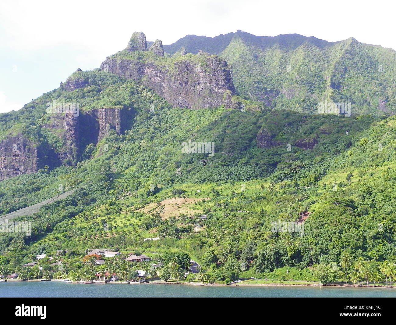 Mountains / Landscape, Moorea, French Polynesia Stock Photo - Alamy