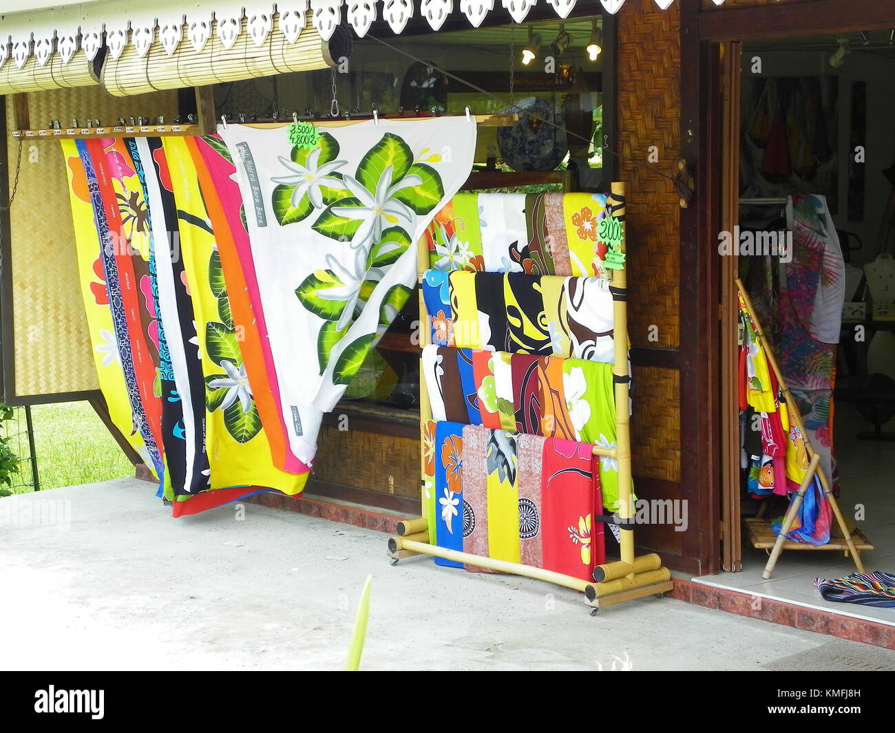 Pareo polynesia hi-res stock photography and images - Alamy