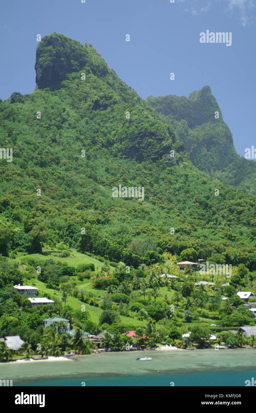 Mountains / Landscape, Moorea, French Polynesia Stock Photo - Alamy