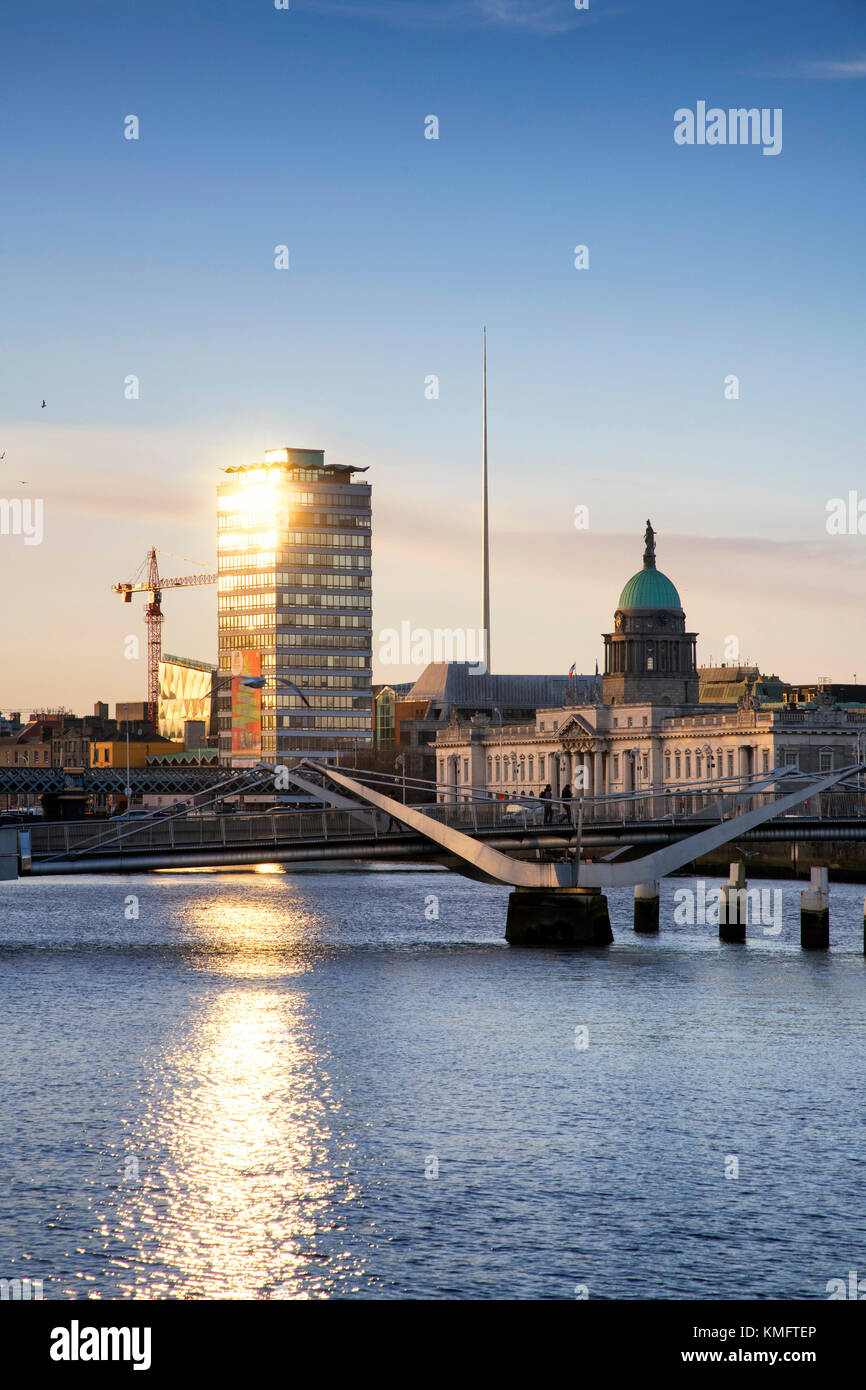 Customs House, Dublin, Ireland Stock Photo - Alamy