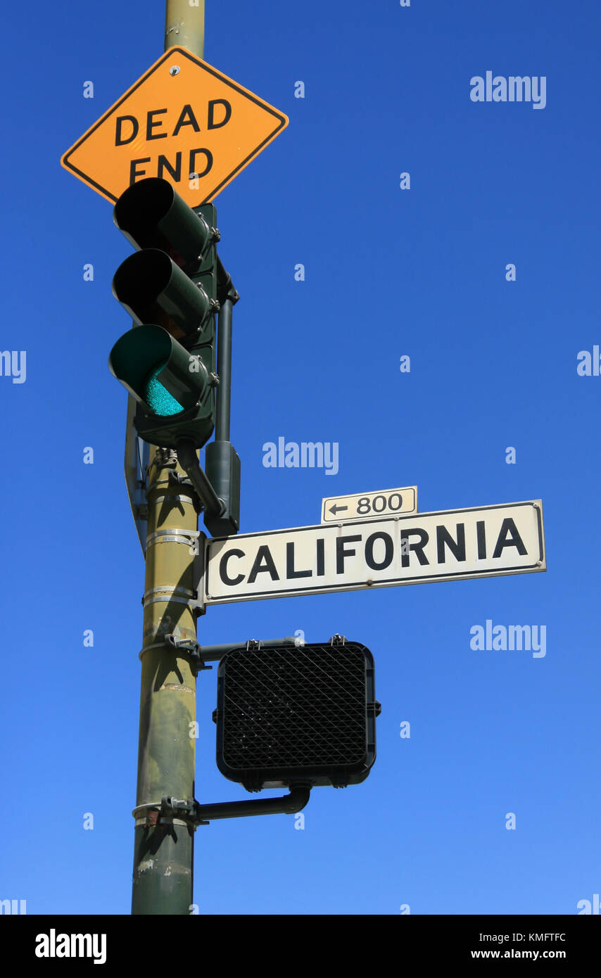 Street lamp direction signs hi-res stock photography and images - Alamy
