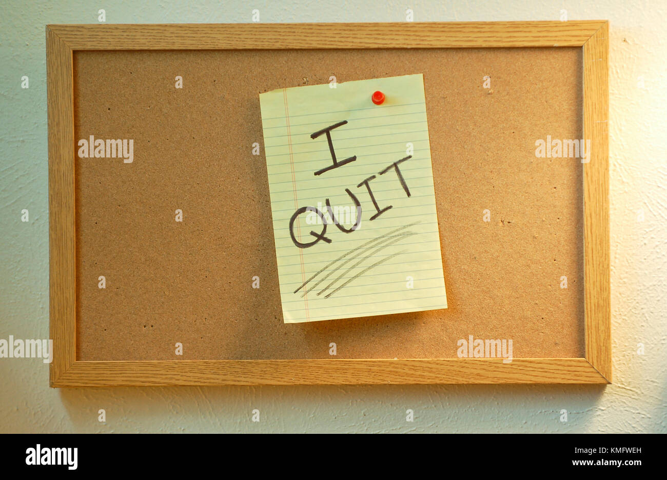 Bulletin Board with Handwritten Note Saying "I Quit Stock Photo - Alamy