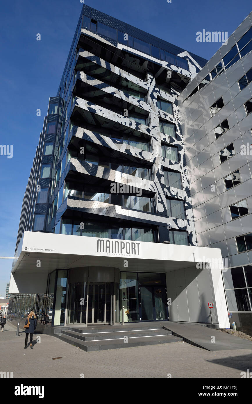 Mainport Hotel Rotterdam in winter Stock Photo - Alamy