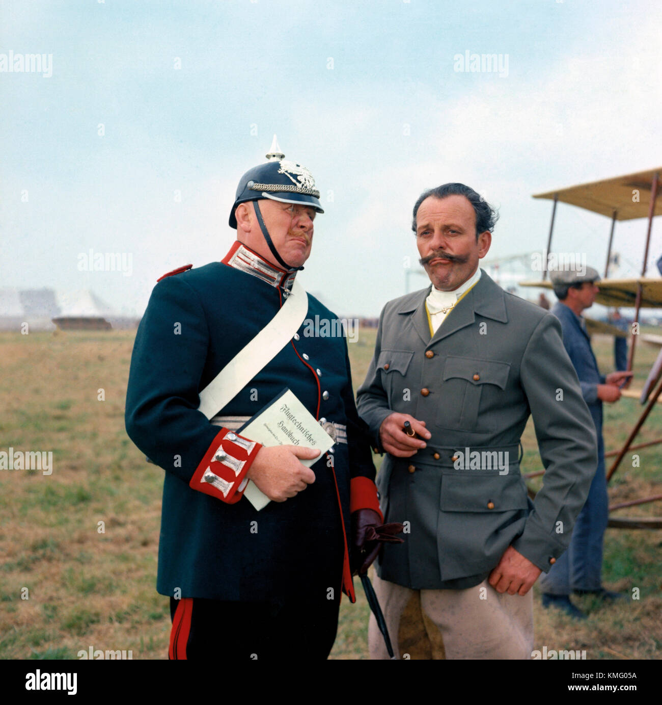 Gert Frobe Stock Photos & Gert Frobe Stock Images - Alamy