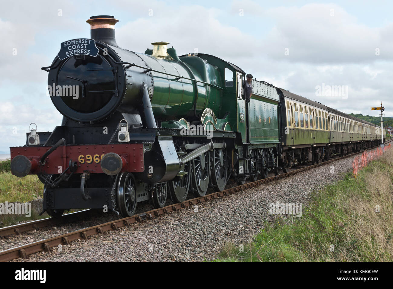 Modified Hall Class 6960 Raveningham Hall pulling the Somerset Coast ...