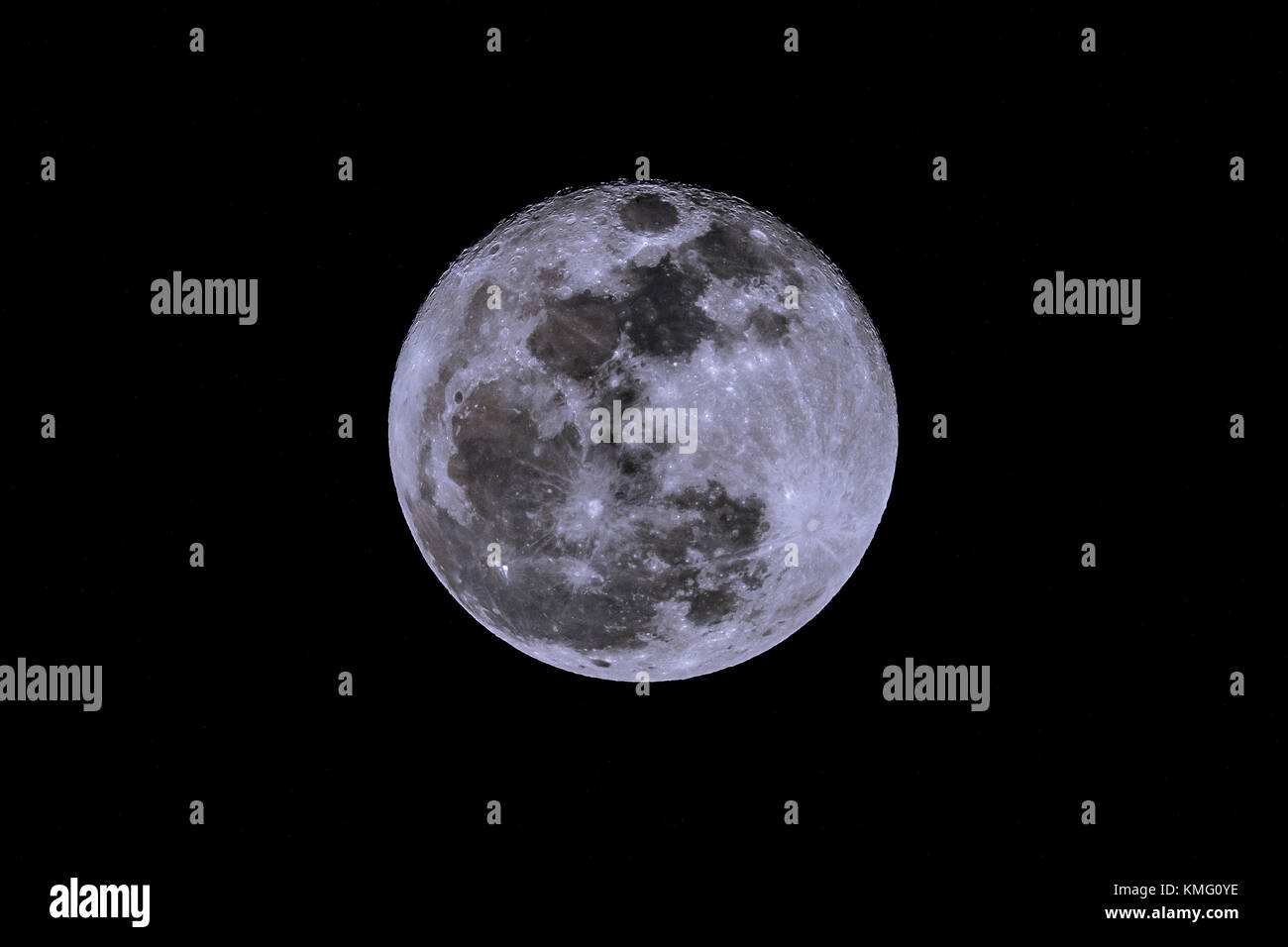 Light of the moon hi-res stock photography and images - Alamy