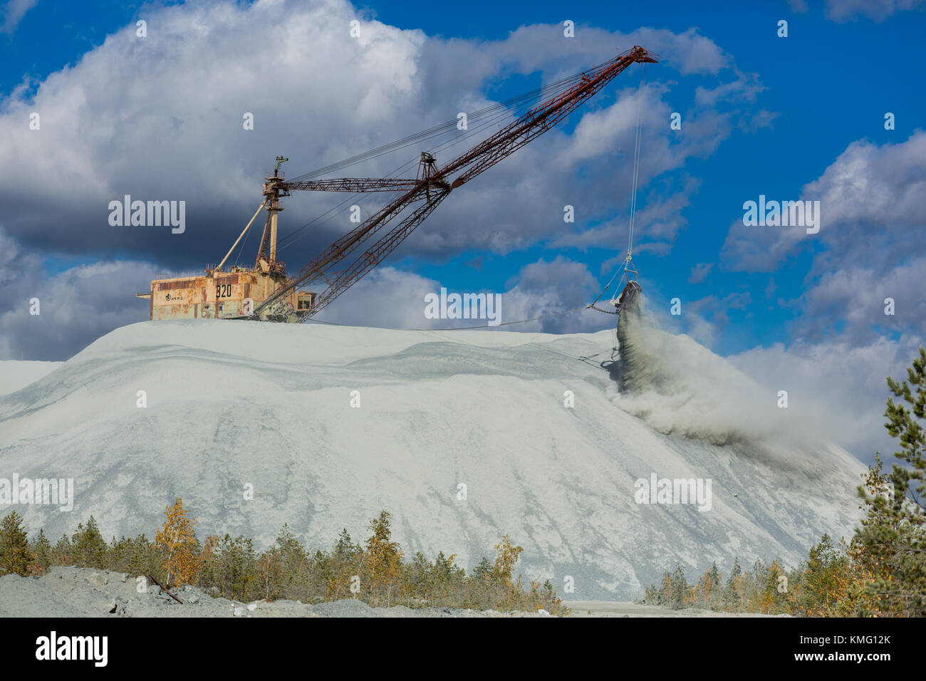 Borrow pit hi-res stock photography and images - Alamy
