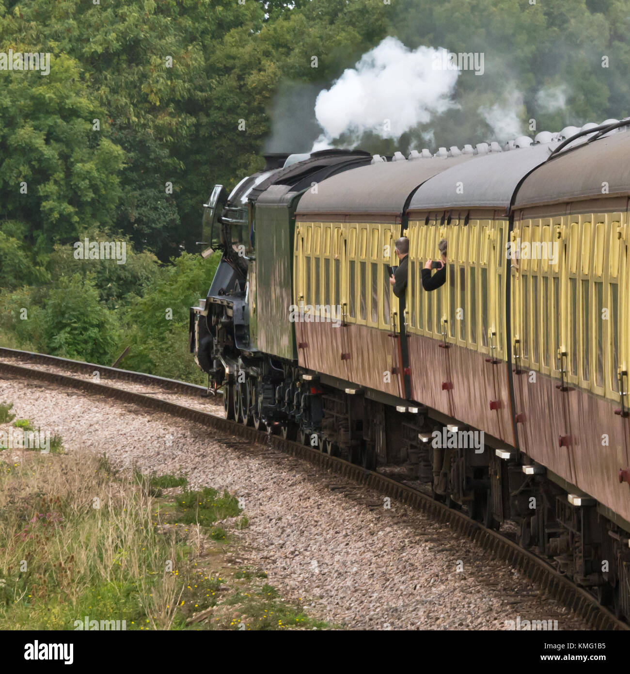 60103 Pacific Class Flying Scotsman steam train approaching Blue Anchor ...