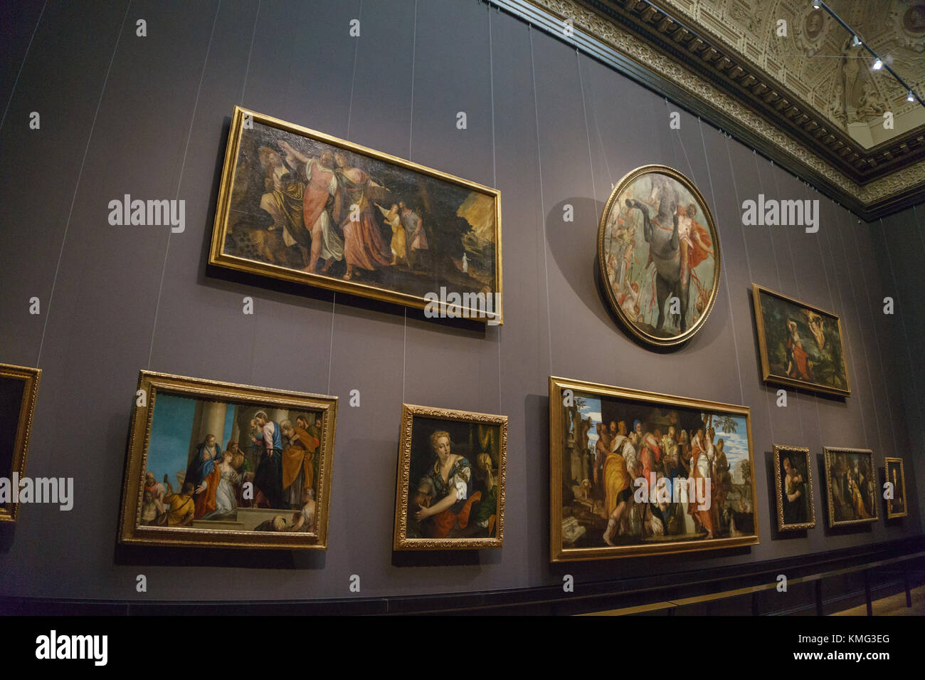 Interior of Kunsthistorisches (Museum of Art History) and gallery rooms ...