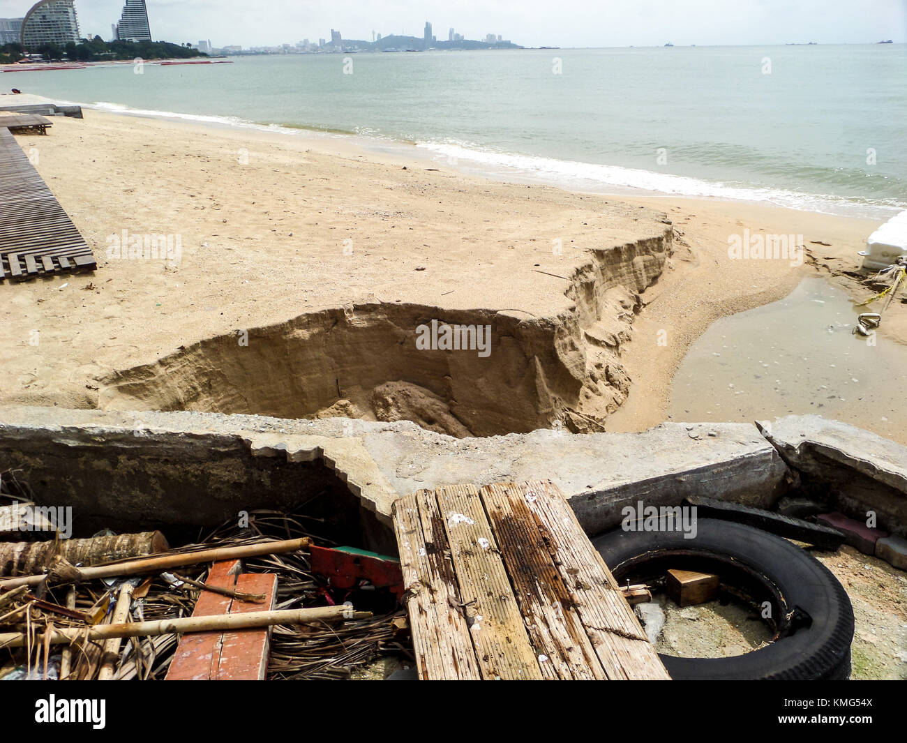 Beachfront road and boardwalk damaged by storm surge Stock Photo - Alamy