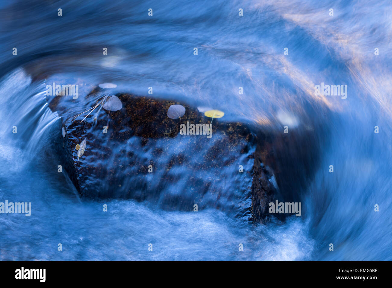 Trapped under rock hi-res stock photography and images - Alamy