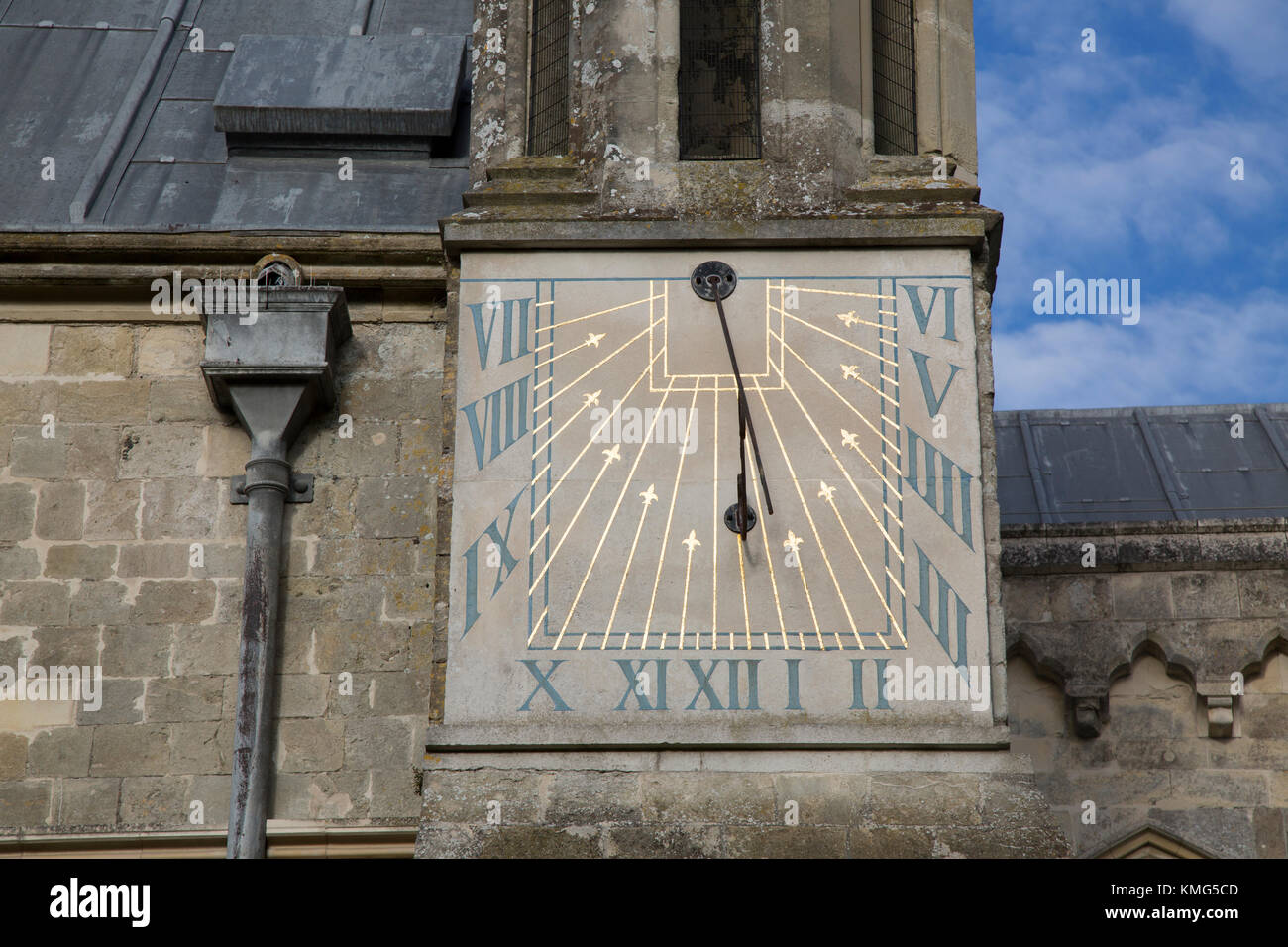 Sundial chichester cathedral hi-res stock photography and images - Alamy