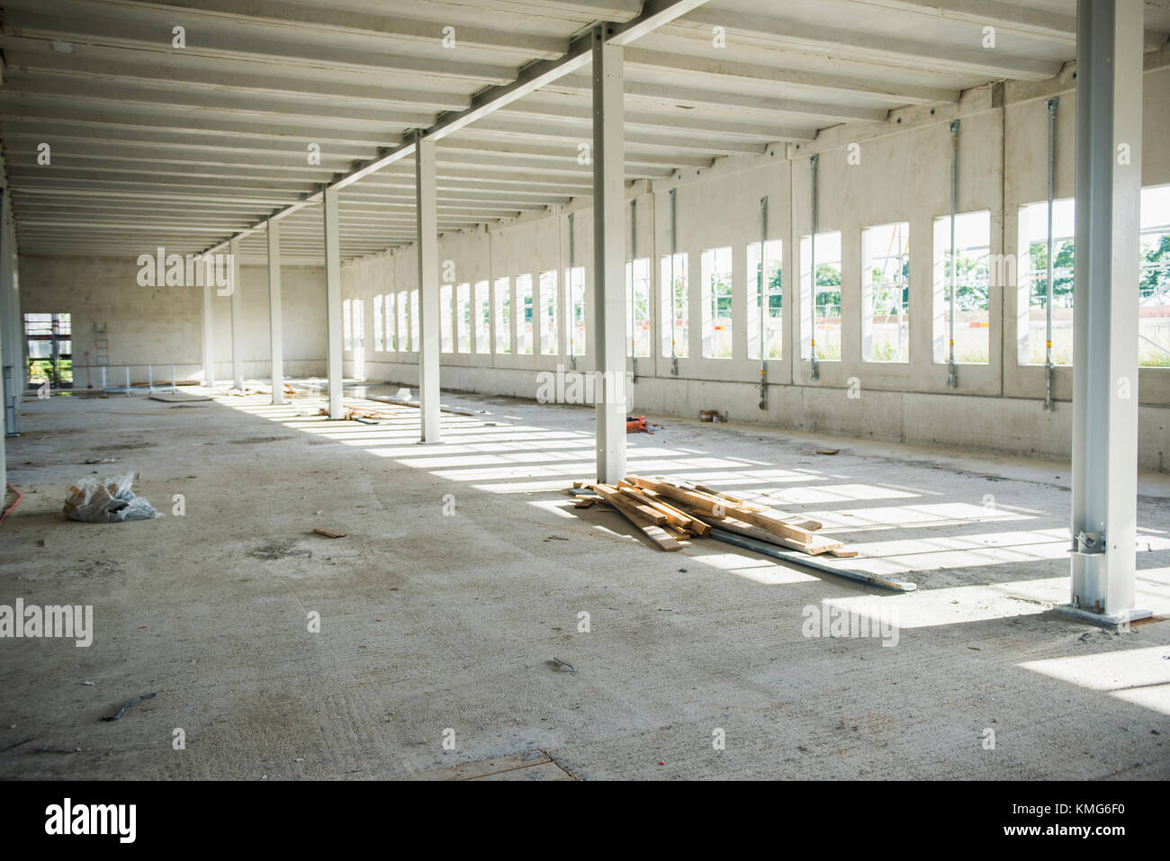 Unfinished building under construction Stock Photo - Alamy