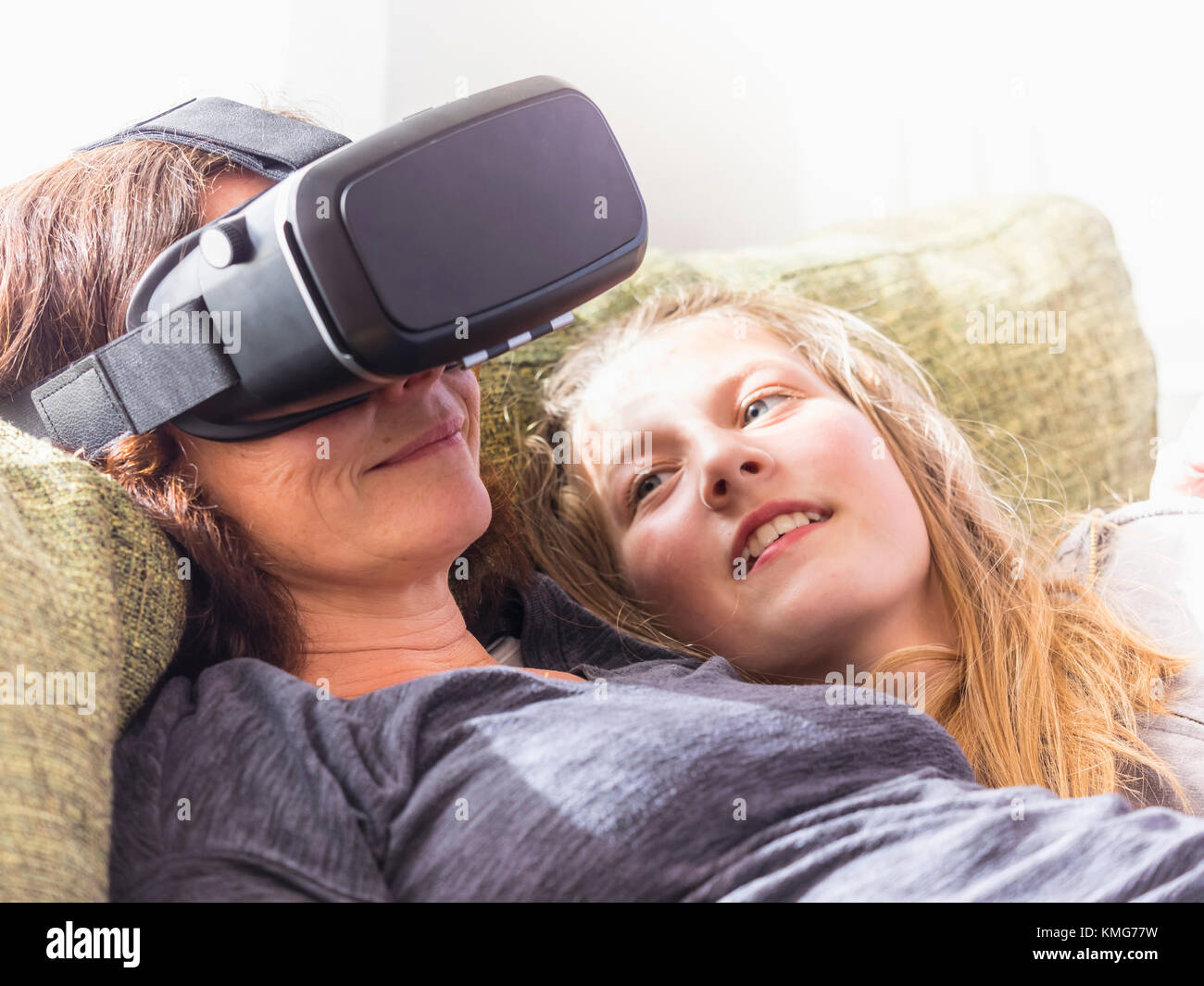 Virtual reality 3d eyewear hi-res stock photography and images - Alamy
