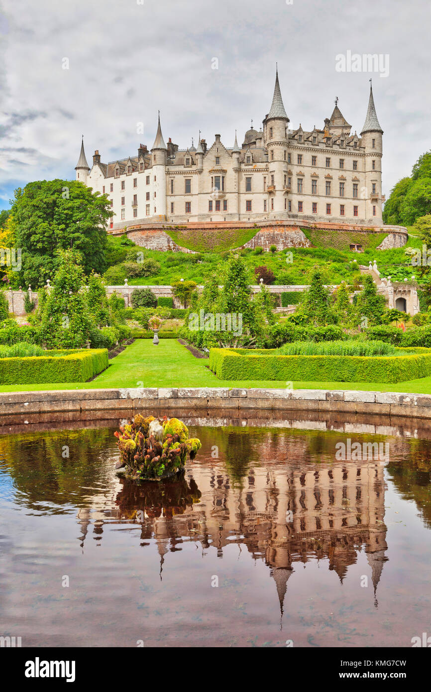 Dunrobin Castle, Scotland Stock Photo - Alamy