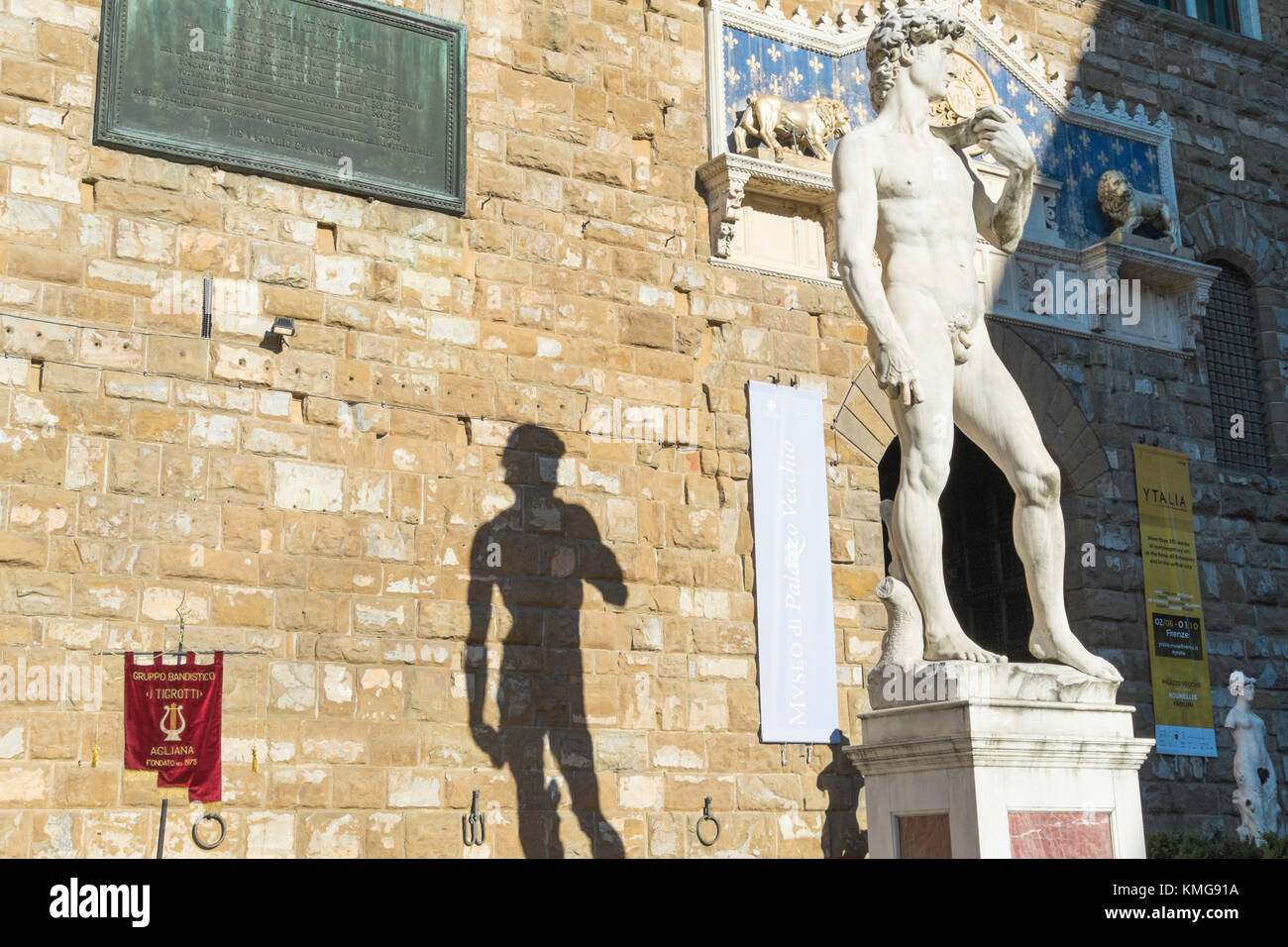 Replica of David statue by Michelangelo in the Piazza della Signoria in ...