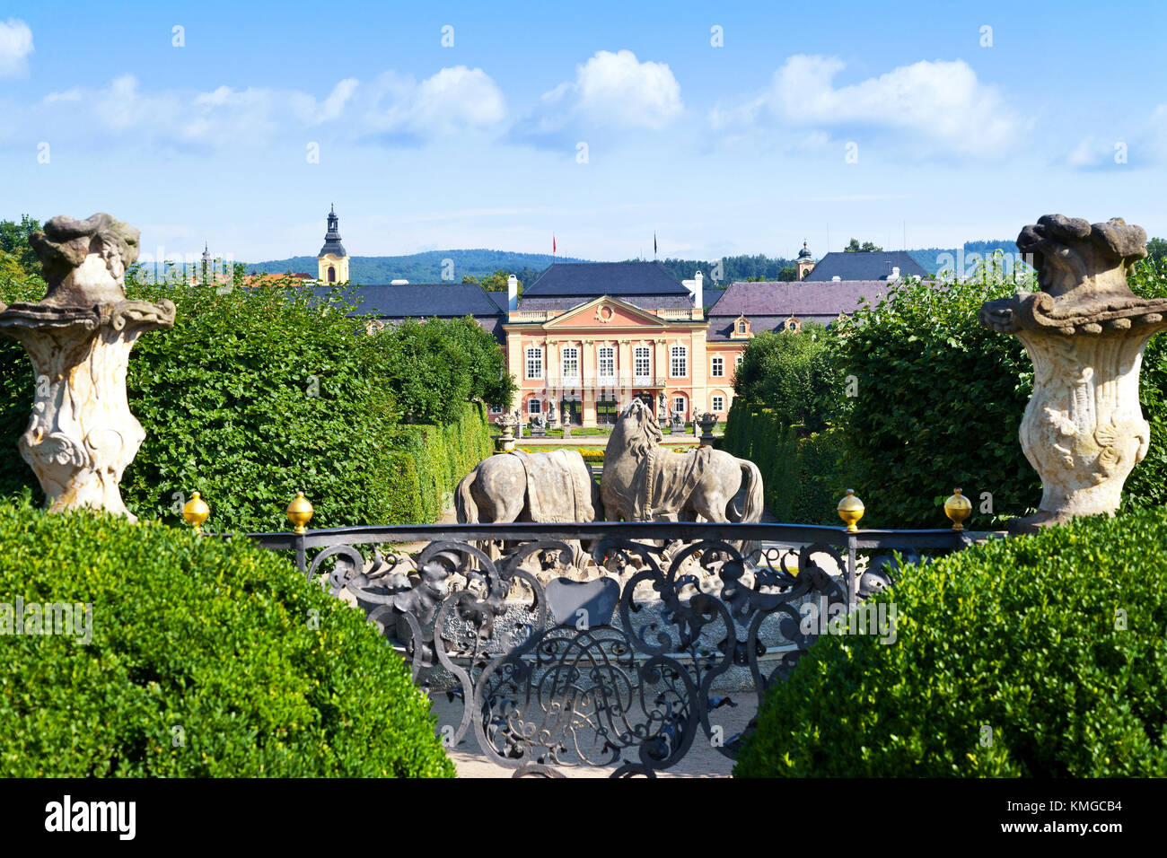 French rococo architecture hi-res stock photography and images - Alamy