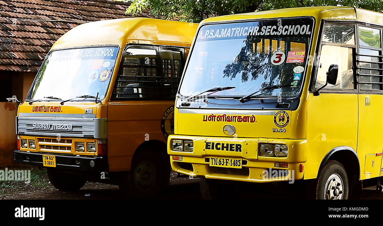Indian school buses hi-res stock photography and images - Alamy