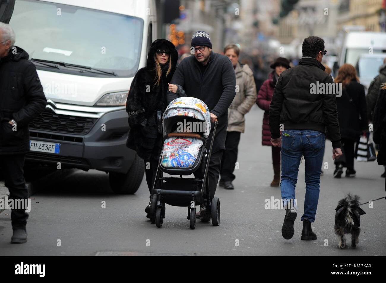 Milan, Cecilia Capriotti with boyfriend Gianluca and daughter walking ...