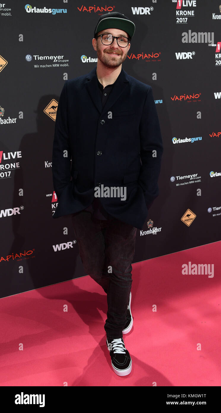 Bochum, Germany. 7th Dec, 2017. Singer Mark Forster arrives at the ...