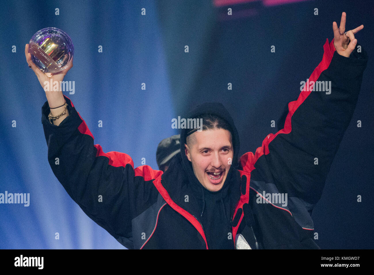 Bochum, Germany. 7th Dec, 2017. RIN receives the award for the 'Best ...