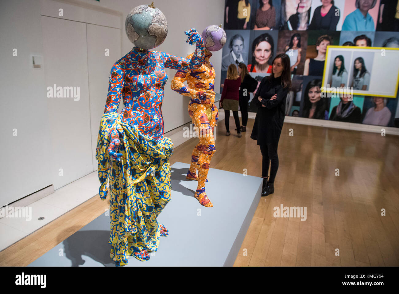 London, UK. 07th Dec, 2017. Discobolus and The Townley Venus by Yinka ...