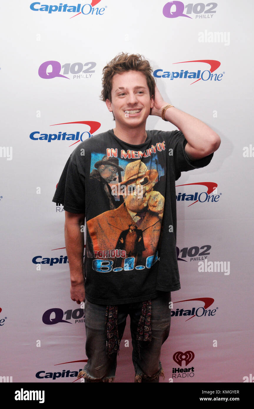 Philadelphia, USA. 06th Dec, 2017. Charlie Puth at the red carpet ahead ...