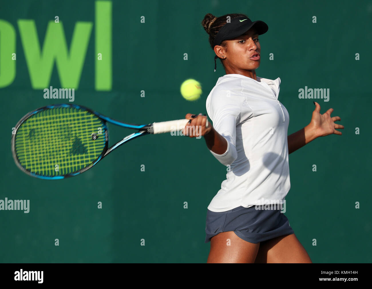 Plantation, Florida, USA. 08th Dec, 2017. Whitney OSUIGWE (USA) plays ...