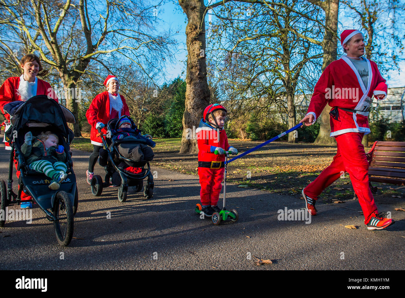 London, UK. 09th Dec, 2017. Happy to be nearing the finish - 2000 ...