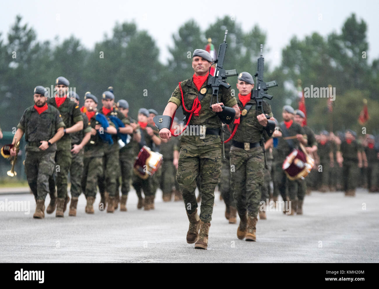 Noreña, Spain. 9th December, 2017. Military parade during the feast of ...