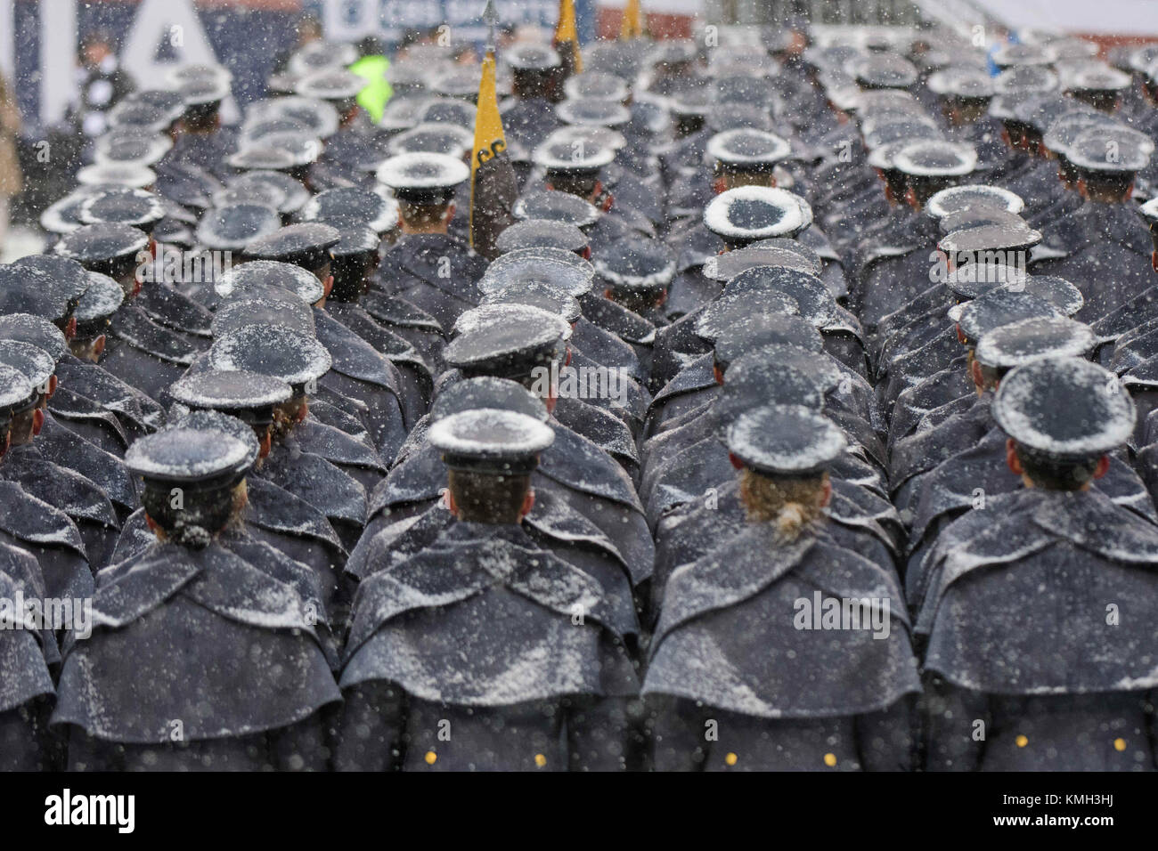 Philadelphia, PA, USA. 09th Dec, 2017. The West Point Cadets stand on a ...