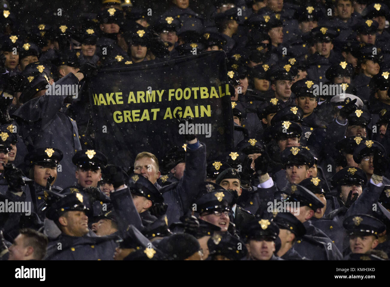 Philadelphia, PA, USA. 09th Dec, 2017. The Army Black Knights Cadets ...