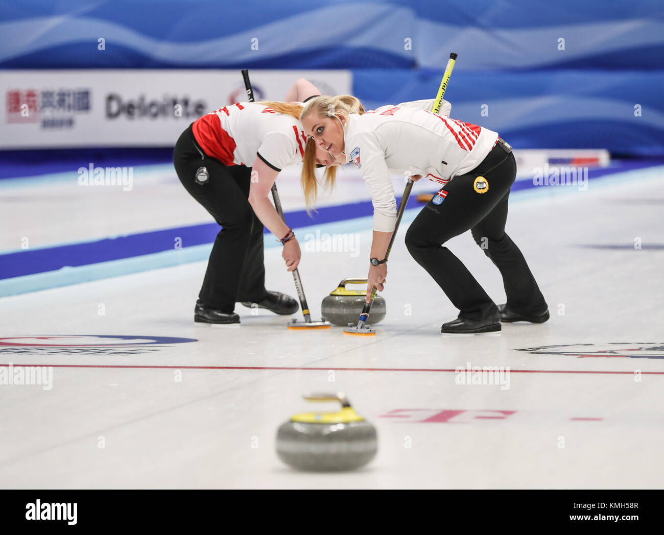 Pilsen, Czech Republic. 10th Dec, 2017. Denmark's Denise Dupont (R ...